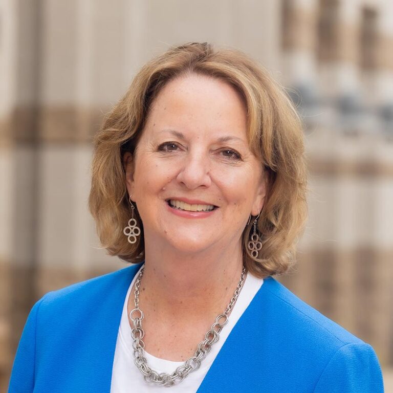 Lesley Mills - Congregation Beth Israel